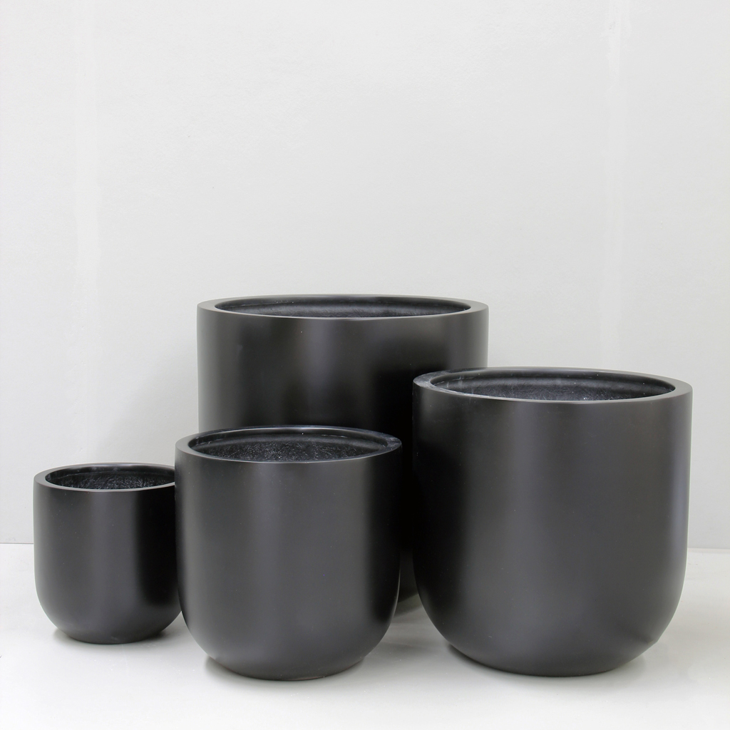 Black Bullet Pot | Kellock Pots & Planters